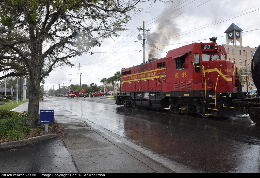 FCEN 53 heads south on Osceola Avenue
